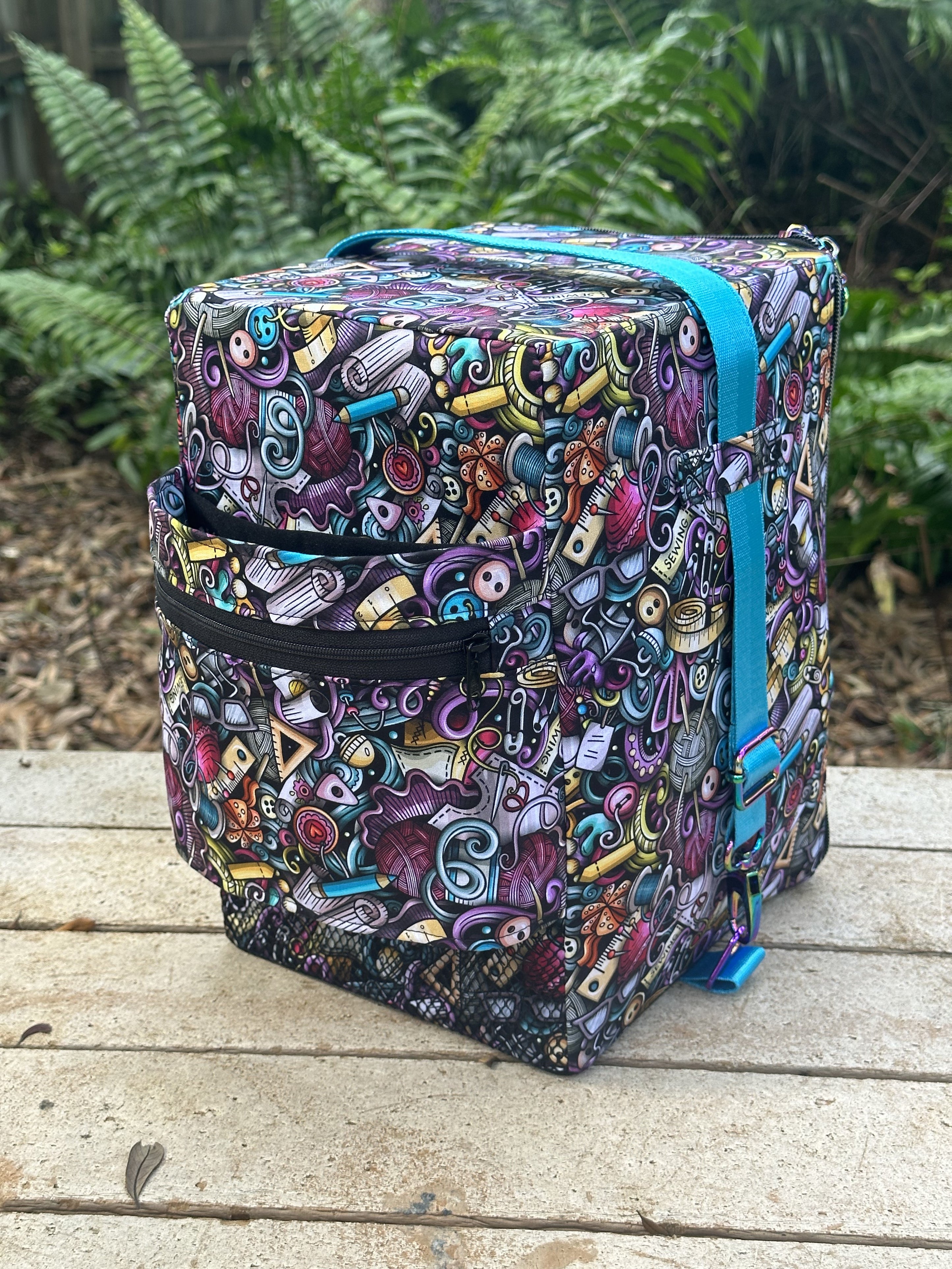 Everything But the Machine Tote Pdf Pattern – Salty Sews