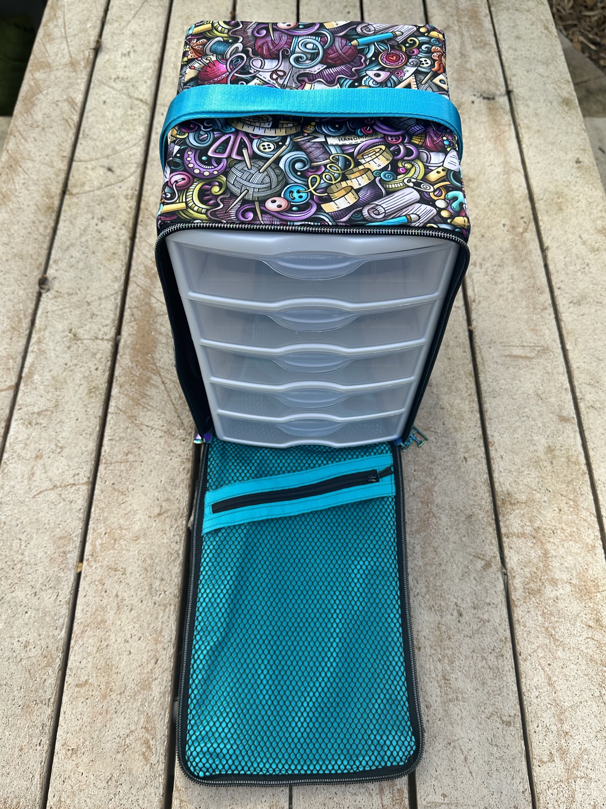 Everything But the Machine Tote Pdf Pattern – Salty Sews