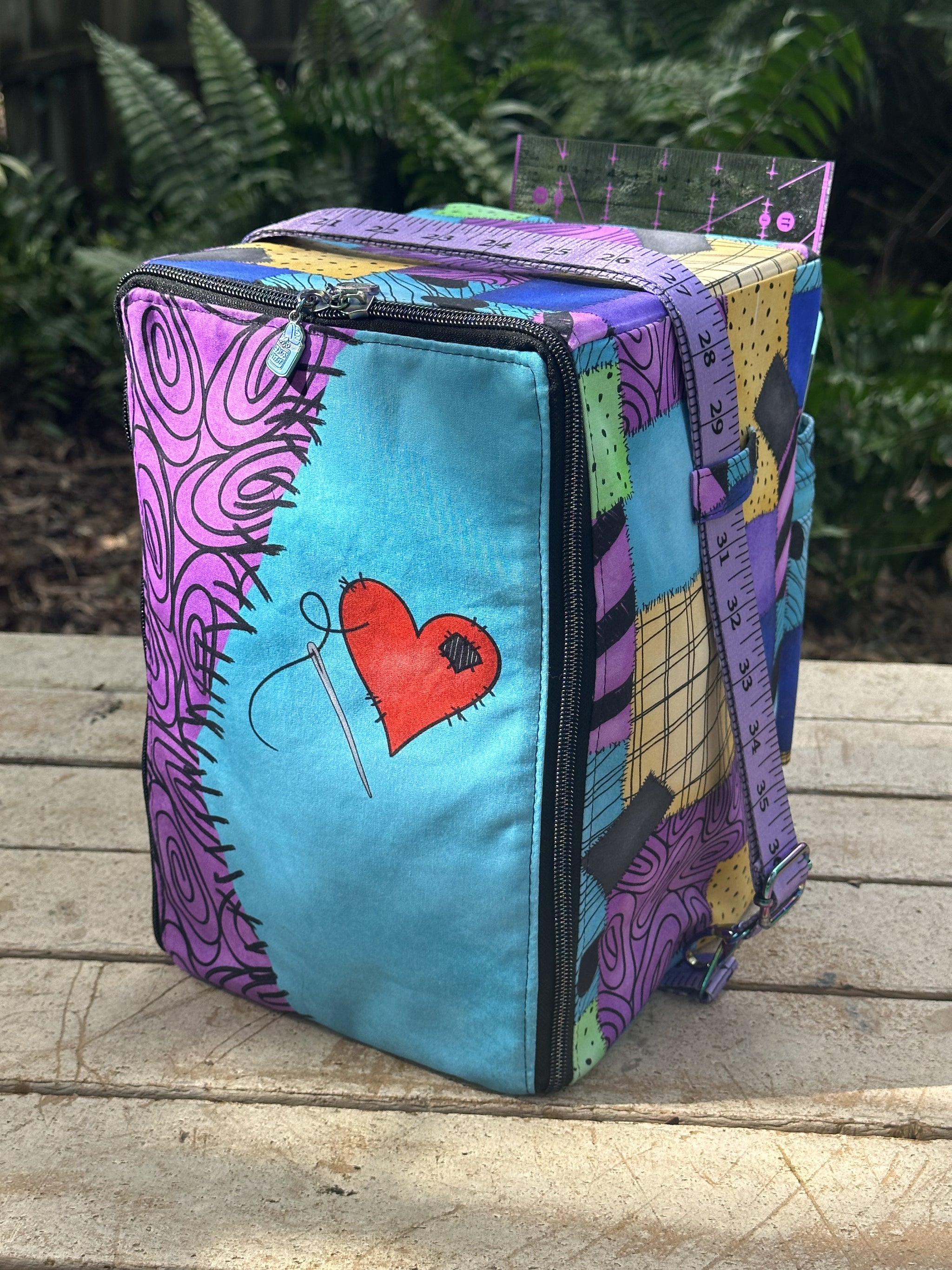 Everything But the Machine Tote Pdf Pattern – Salty Sews