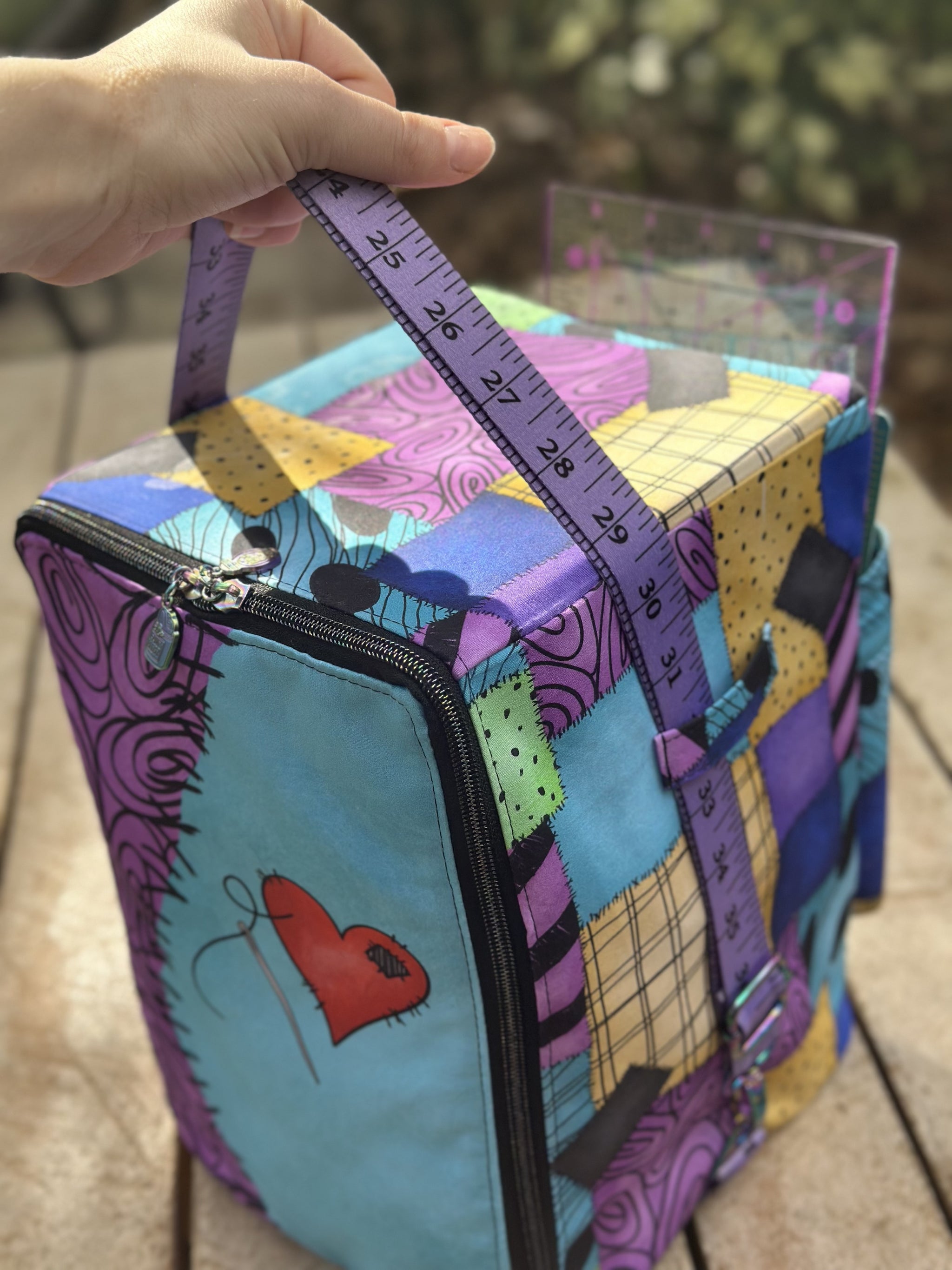 Everything But the Machine Tote Pdf Pattern – Salty Sews